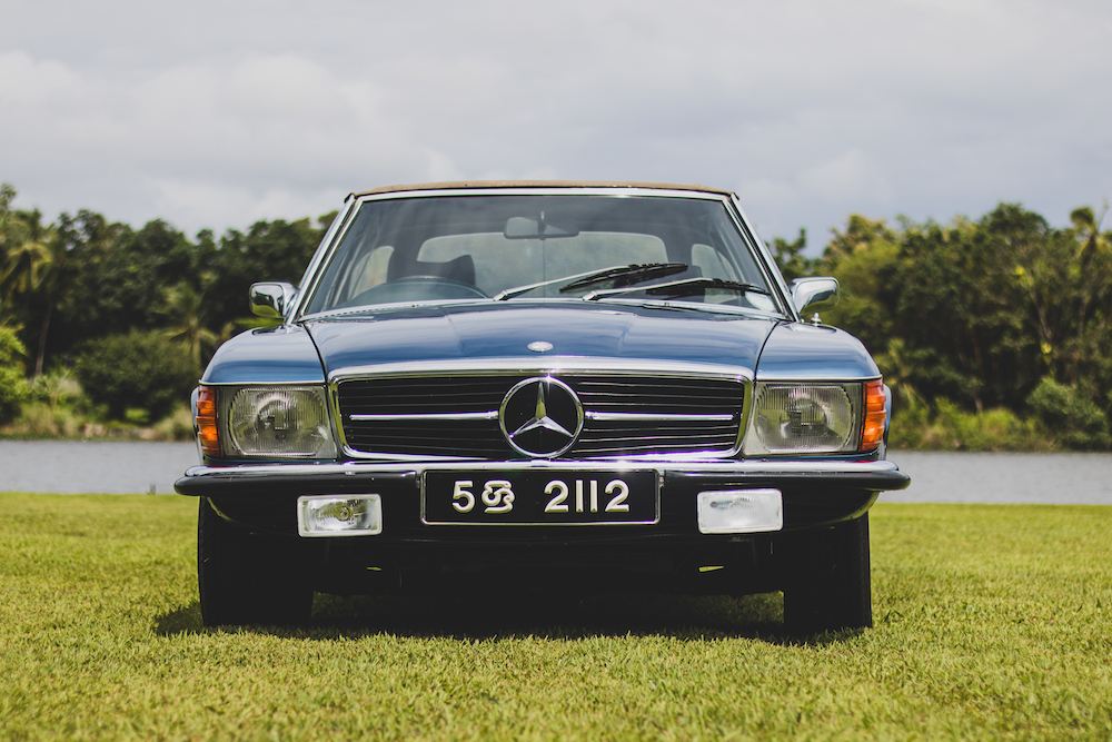Mercedes 500 SL – Automobiles of Celyon